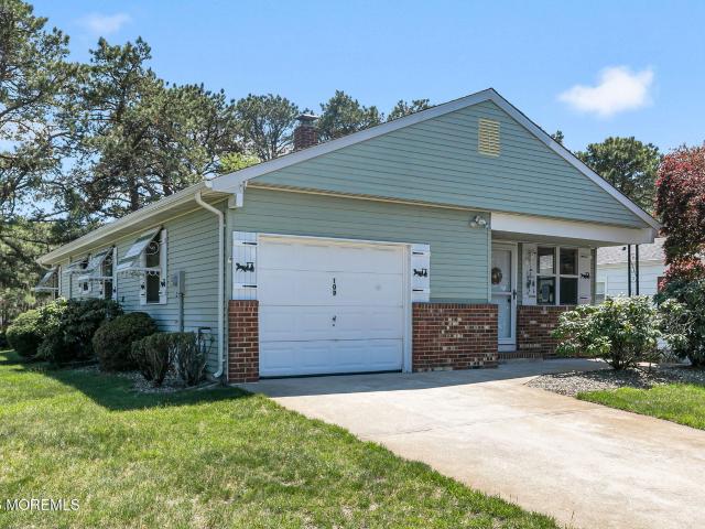 109 Freeport Boulevard