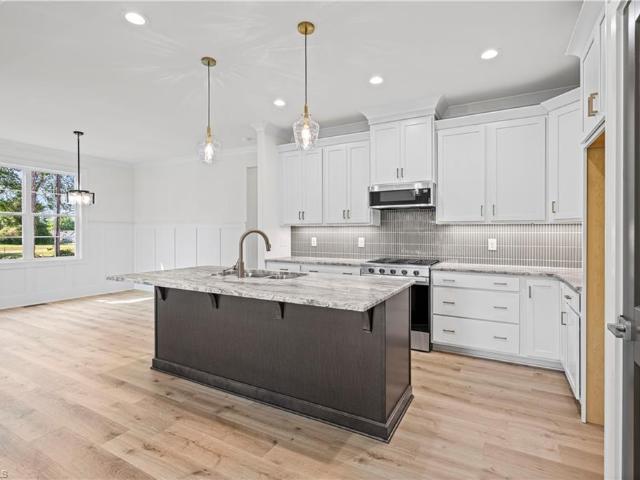 109 Frost Road