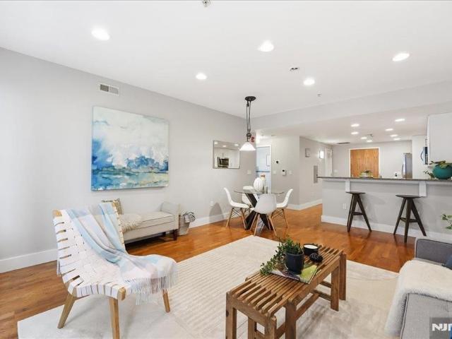 109 Harrison Street # 300