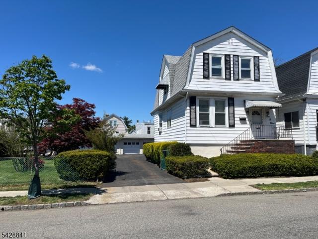 109 High St