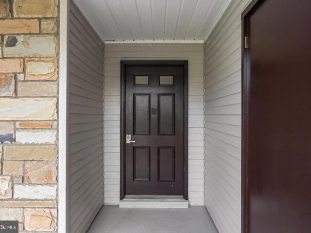 109 Huntington Drive