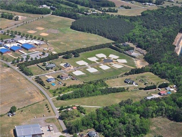 109 Indian Kettle Rd, Jarvisburg, NC 27947