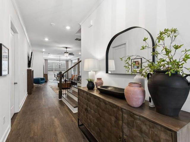 109 Ivey Way