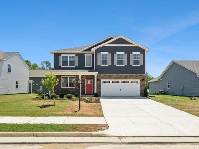 109 Julian Dr, Waynesboro, VA 22980