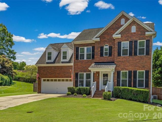 109 Oak Grove Ct, Fort Mill, SC 29715