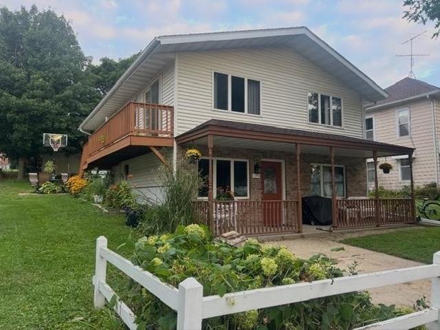 109 Oak St S, Mabel, MN 55954