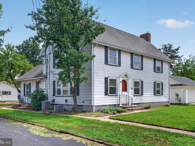 109 Oak Street