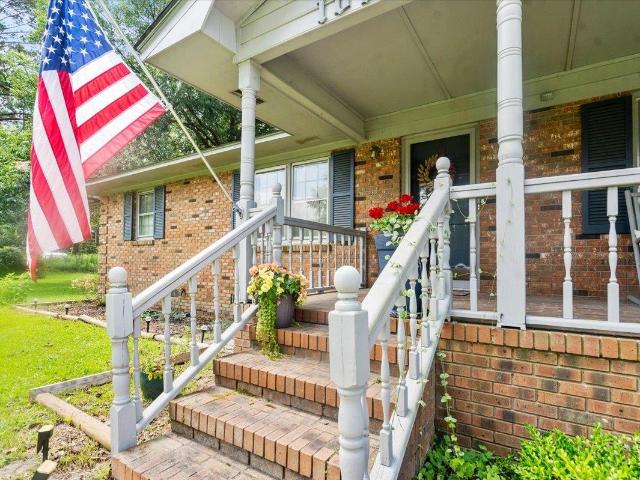 109 Oakdale Ct