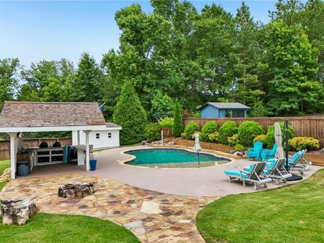 109 Old Avery Drive