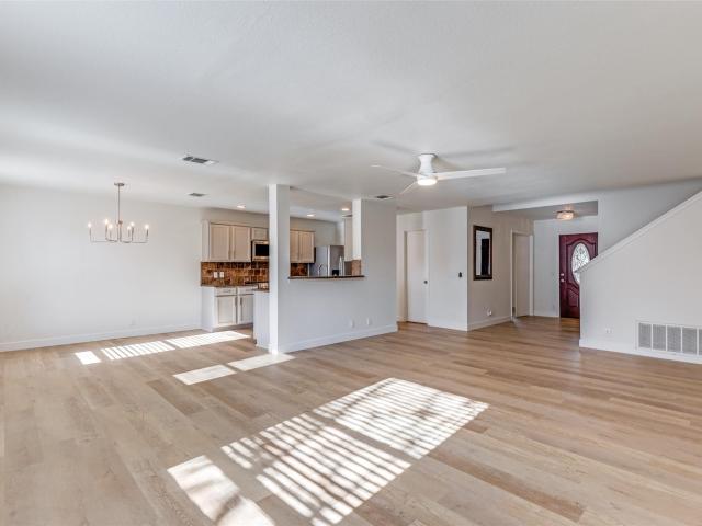 109 Orange Tree Ln
