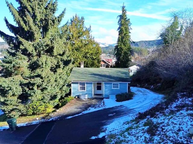 109 Orchard Avenue S