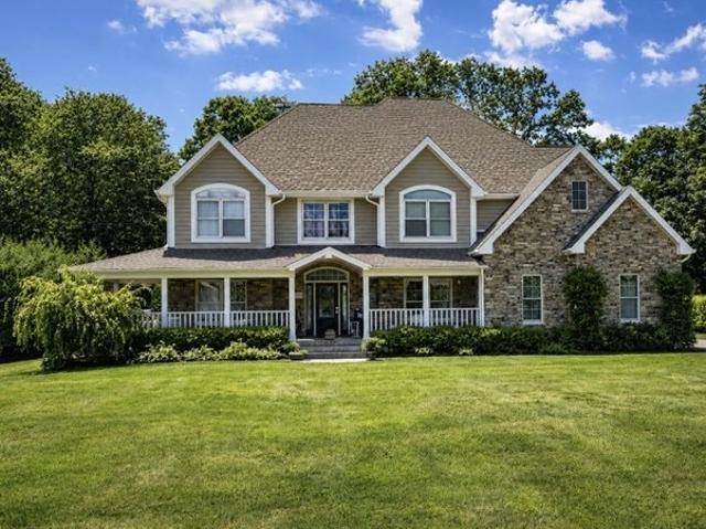 109 Overlook Ave, East Hanover, NJ 07936