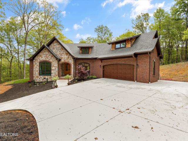 109 Lake Harbor Drive