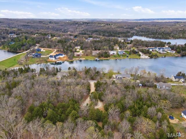 109 Lakeshore Dr, De Soto, MO 63020 | MLS #26019