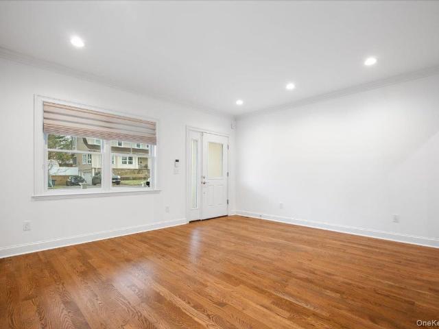 109 Lee Road