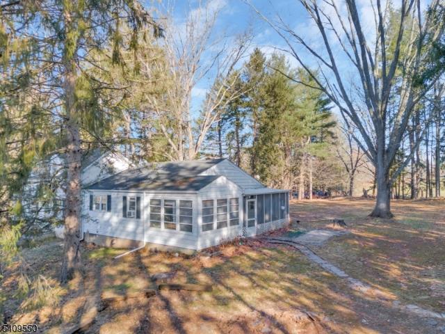 109 Lilac Dr