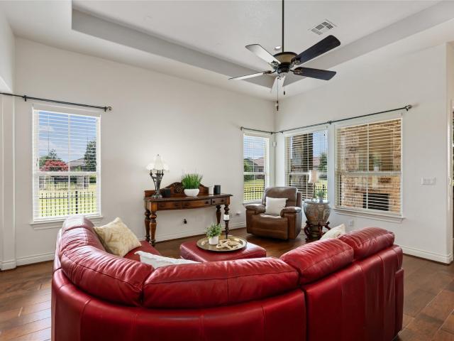 109 Limestone Dr