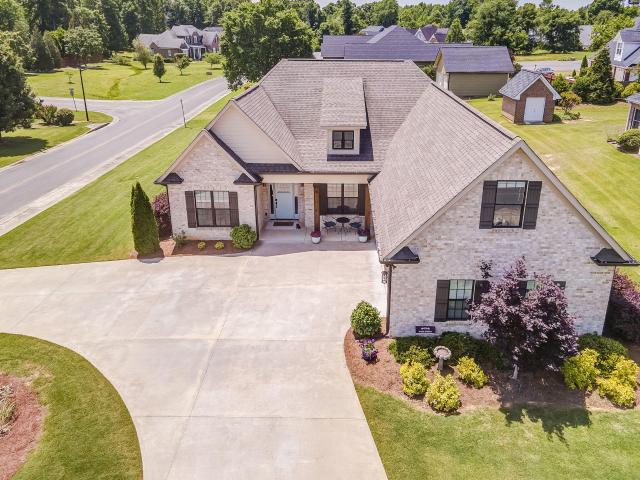 109 Mountain Laurel Lane NE