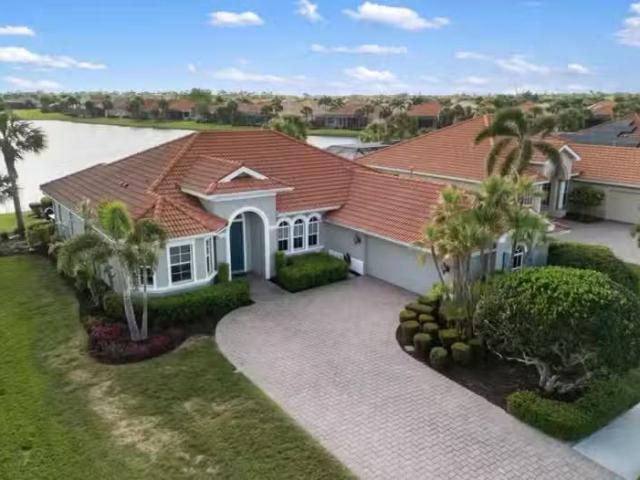 109 Montelluna Dr, North Venice, FL 34275 MLS N6138129