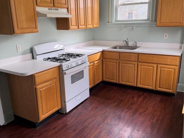 109 Montgomery Street 1C