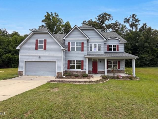 109 Mosby Ln, Spring Lake, NC 28390