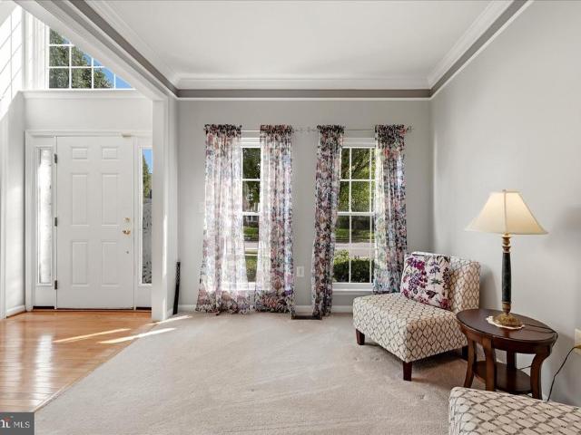 109 Max Court SE