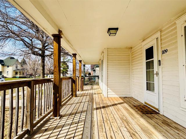109 Maxwell Street