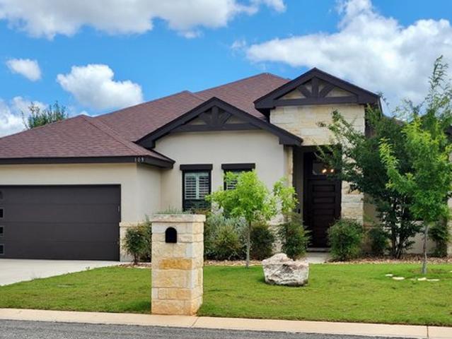 109 Madrona Ln, Fredericksburg, TX 78624