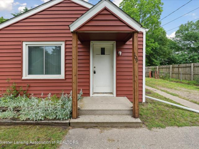 109 Maple Avenue