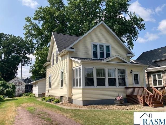 109 Maple St SW, Sleepy Eye, MN 56085