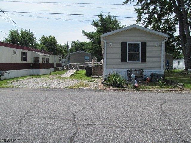 109 Marilyn Dr, Madison, OH 44057
