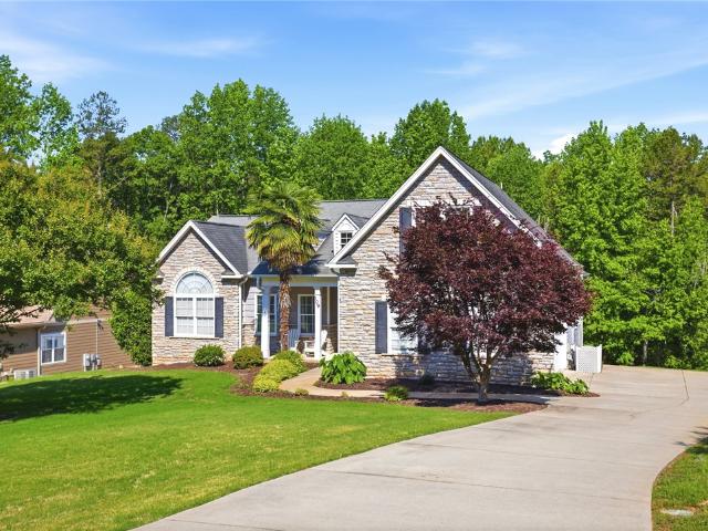 109 Martins Pointe Drive