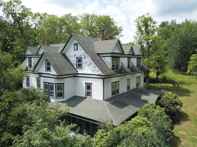 109 Mary Smith Hill Rd, Livingston Manor, NY 12758