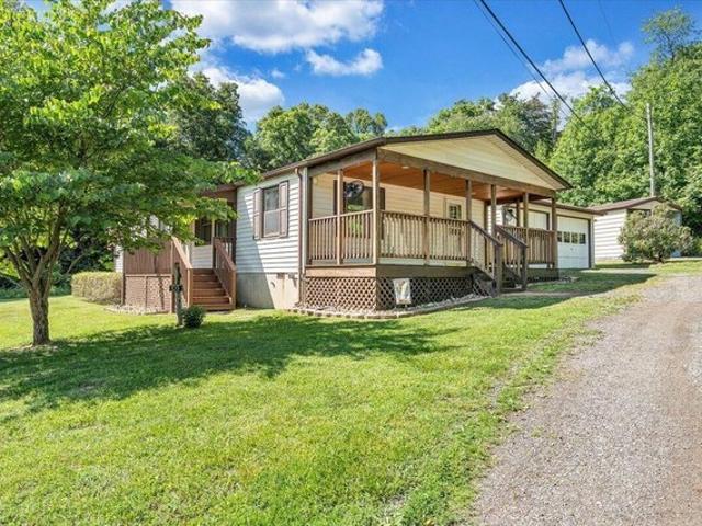 109 Meador Ln, Roanoke, VA 24012