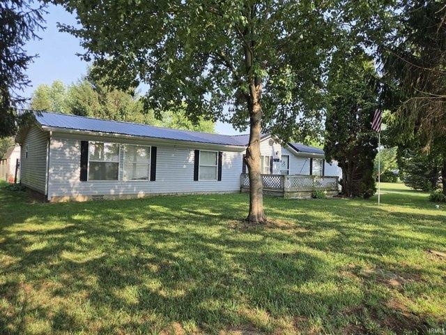 109 Michael Ln, Royal Center, IN 46978