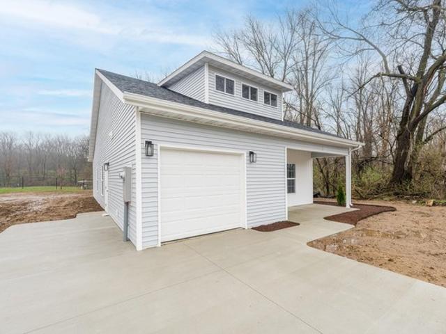109 Miller St, Dowagiac, MI 49047