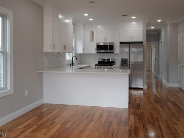 109 N 2nd St
