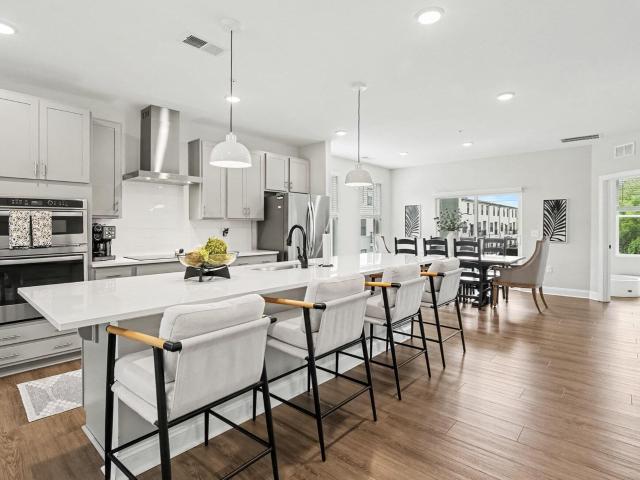 109 N Franklin Street 200
