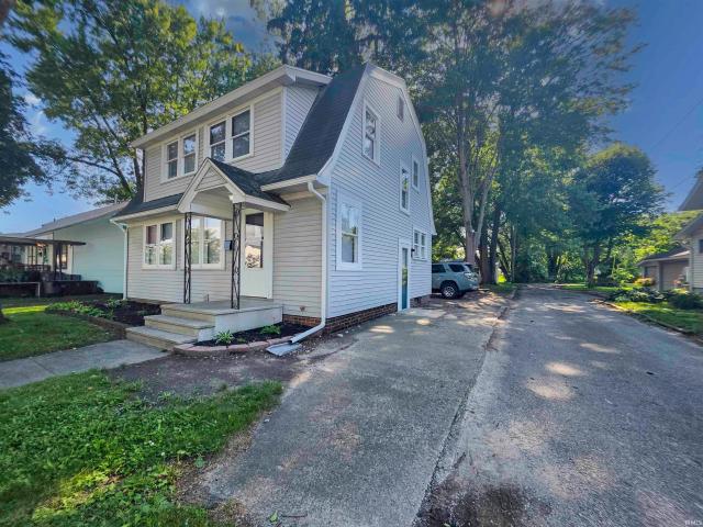 109 N Indiana Avenue
