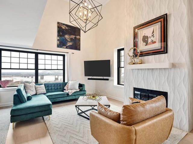 109 N Main St Apt 1610, Memphis, TN 38103