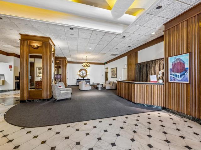 109 n main st