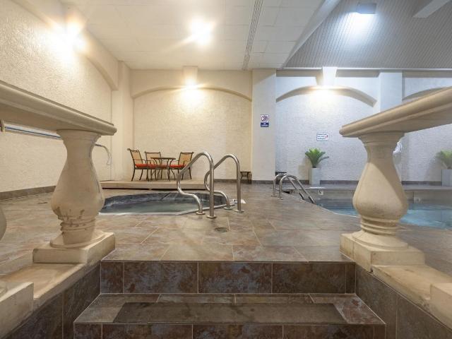 109 n main st