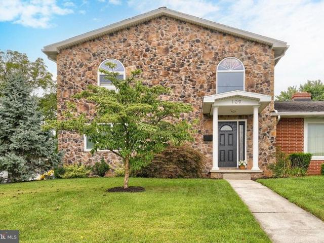 109 N Race St, Middletown, PA 17057