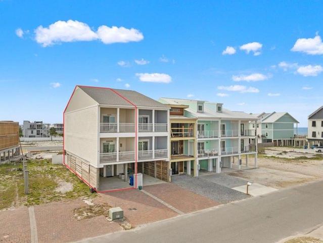 109 S 38th St, Mexico Beach, FL 32456