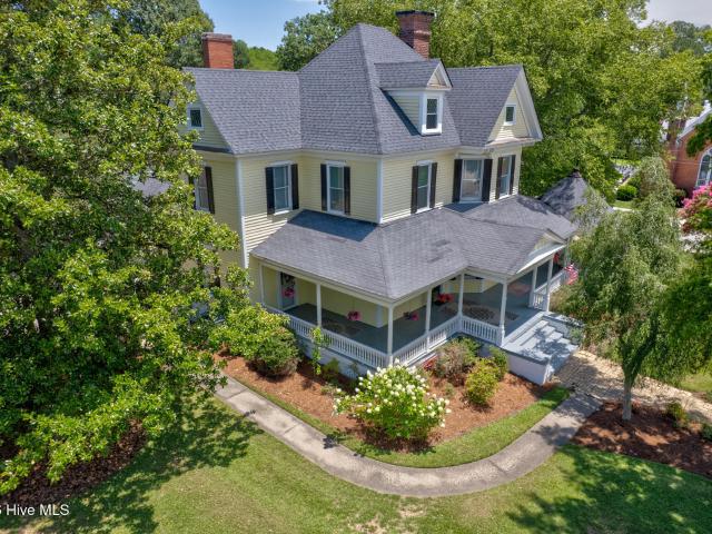 109 S Walnut Street