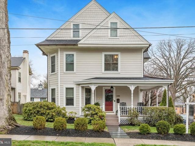 109 S West St, Doylestown, PA 18901