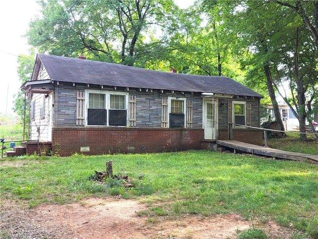 109 S Avondale Rd, Lexington, NC 27292