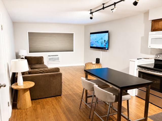 109 S Elmwood Avenue # 16