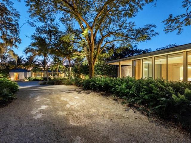 109 S River Rd, Sewalls Point, FL 34996