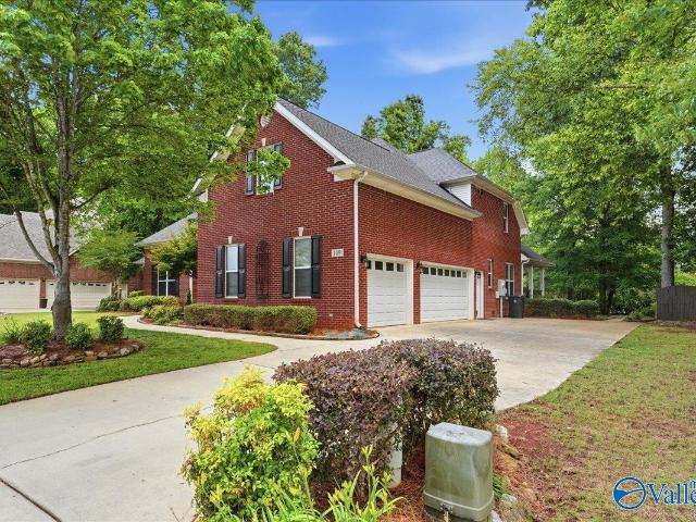 109 South Brook Place